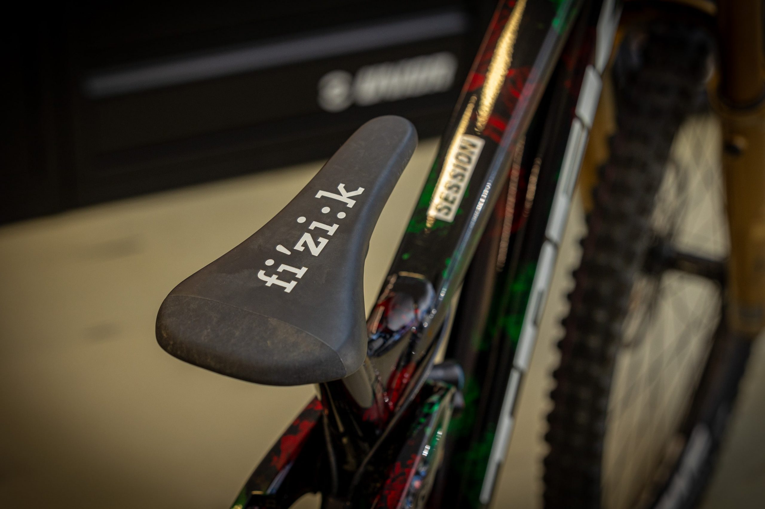 Team bike: 2024 Trek Session – Unior Sinter Factory Racing